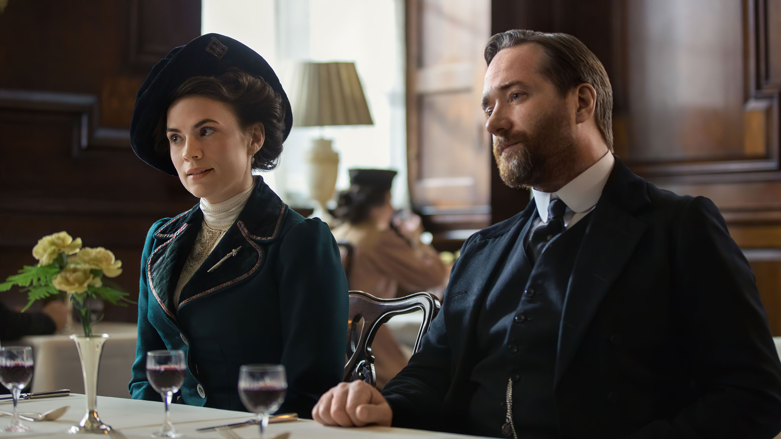 Watch Howards End: Episode 2 Online - STARZ